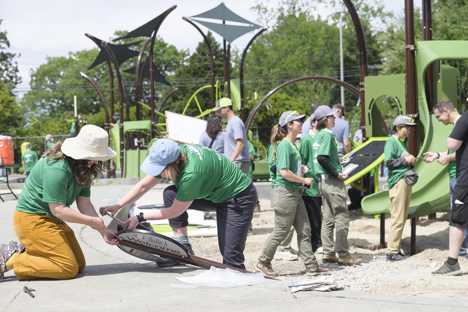 Community Build Brings Joy to Seattle Park - City Parks Alliance
